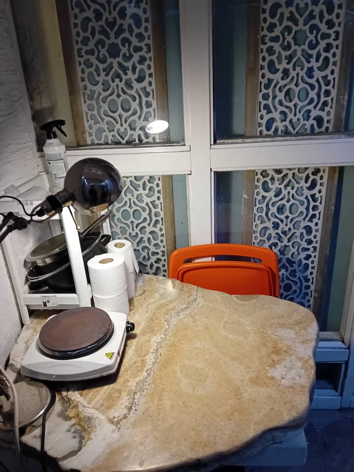 Small Room Small Bath - Weesp