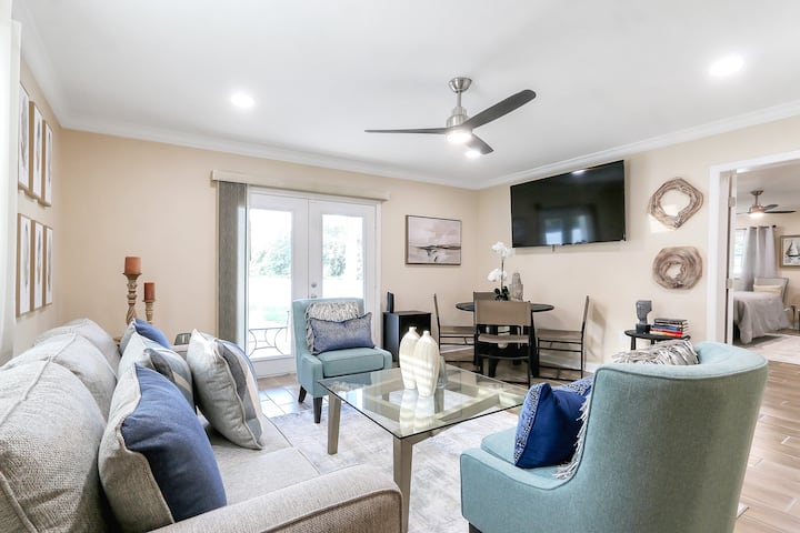 Minutes To Downtown | Fenced Yard | Fast Wi-fi - Orlando