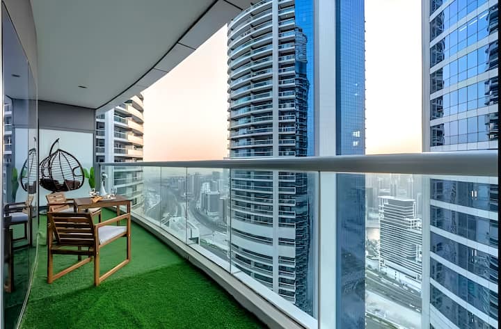 Dubai Paramount 1br Burj Khalifa & Panoramic View - Dubai Airport (DXB)