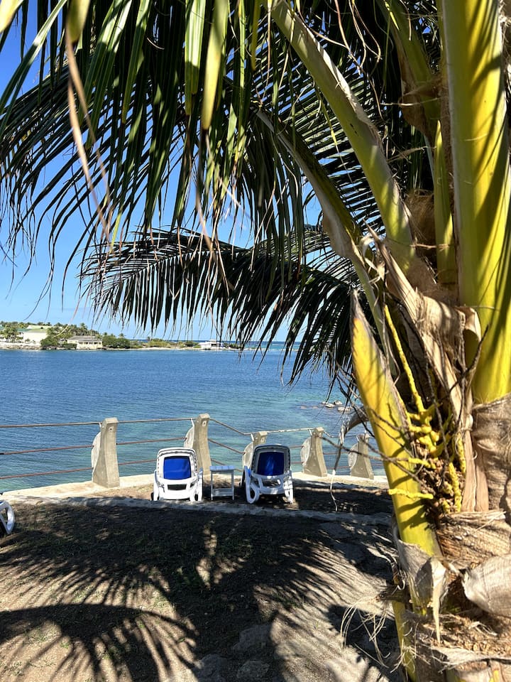 Unique Waterfront-perfect For A Group. 5 Suites. - Antigua and Barbuda