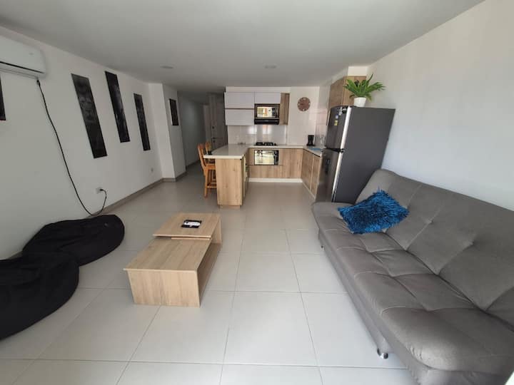 Modern Apartment With Balcony And View In Laureles - Medellín, Colombia