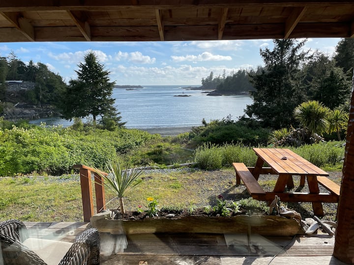 Ocean Dreams - Spectacular Beachfront Guest Suite - Ucluelet