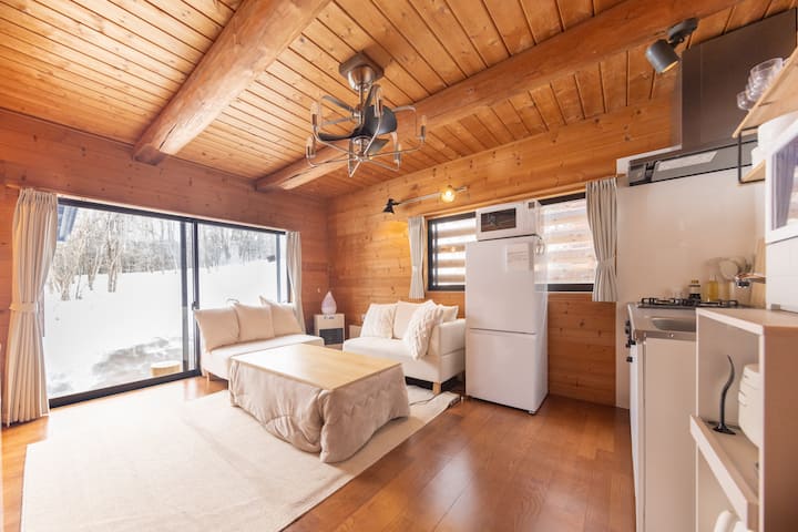 【最大7名】雪と暖炉の貸切ログハウス/ゲレンデまで5分 2号棟 - Myoko
