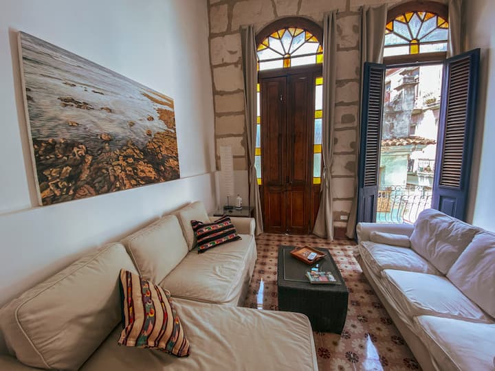 M&h Hostalart, Hostal Entero, Con 4 Habitaciones - Cuba
