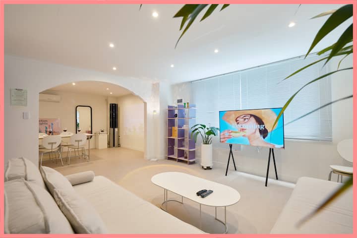 지하철4분#30평 넓은예쁜공간#성수3분#명동18분#ddp13분#맛집인근#우정여행#출장#장기 - 하월곡동