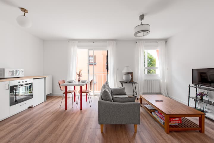 L'armagnac : T2 Proche Gare Avec Parking Gratuit - Toulouse