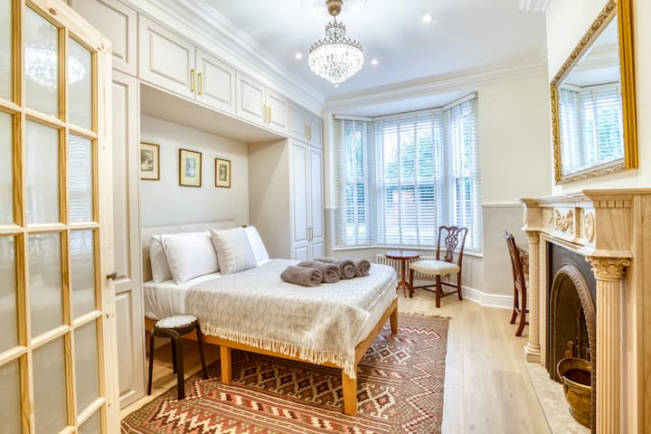 Lovely Flat Near Lincoln Castle | Pass The Keys - Lincoln