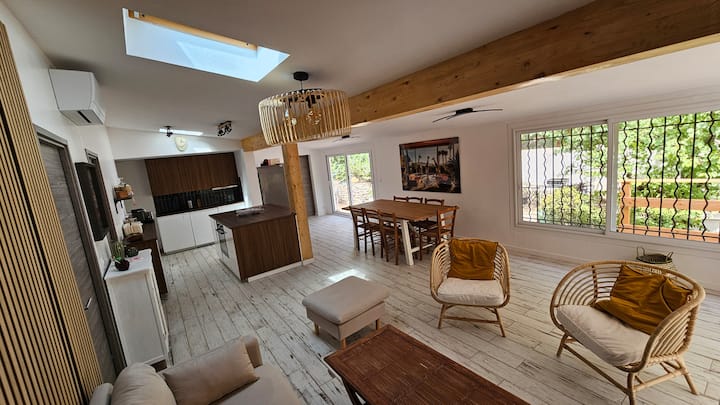 Villa Familiale Climatisée, Plage à Pied - Carqueiranne