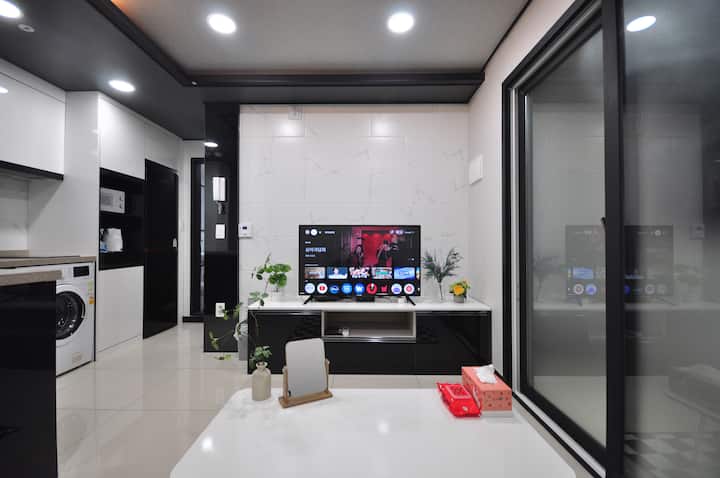 금연숙소/대전역/야구장/성심당/매일침구교체/엘리베이터/건물내주차불가(주차문의숙소설명참고) - Daejeon