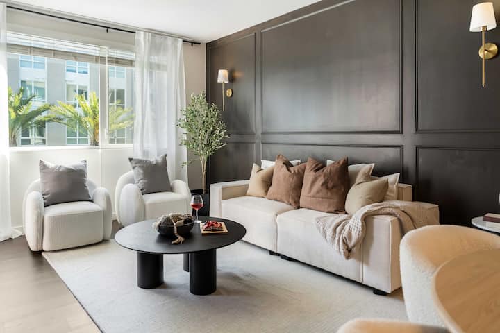 Casa Leon® Designer 2br Condo W/ Gym, Pool - オレンジ 郡