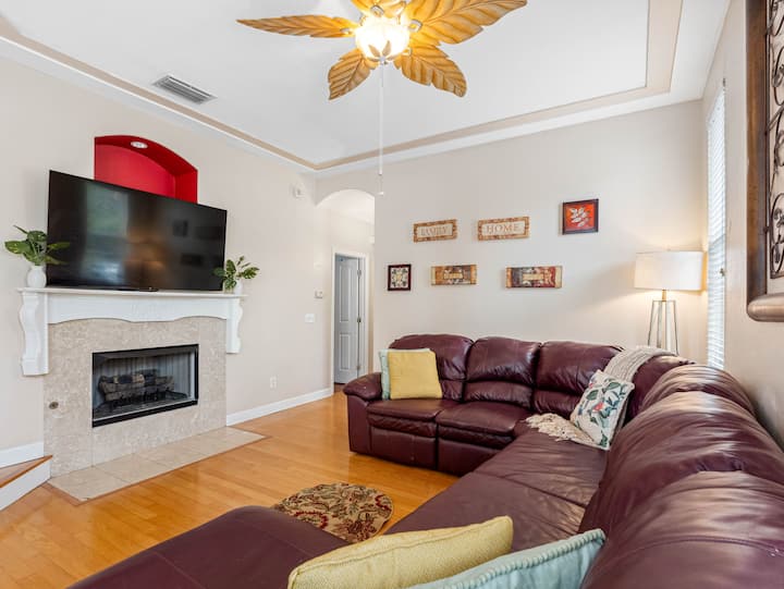 Charming Tampa Getaway | Central Location Near All - The Florida Aquarium, Tampa