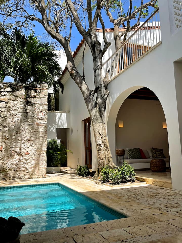 Colonial House With Pool - Cartagena de Indias