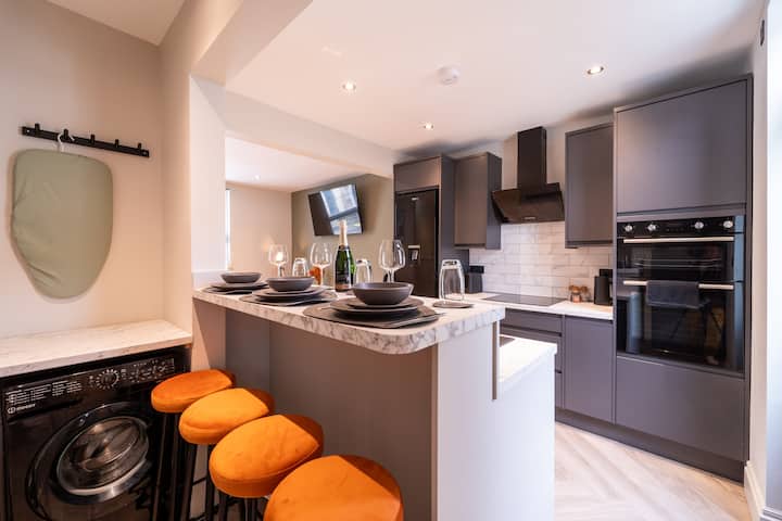 Albert House - 3 Beds, Central & Racecourse! - Cheltenham