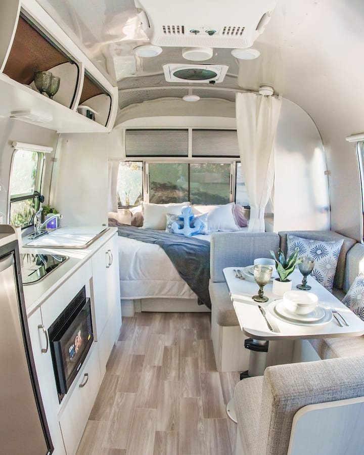 A Home Away From Home In An Rv - Bermuda