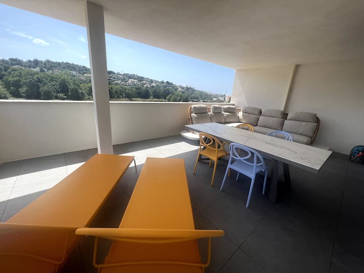 ÉLégant T3 Avec Terrasse, Aperçu Mer Et Parking - Porticcio