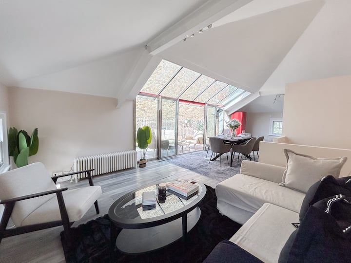 Trendy London Hideaway Apartment - London