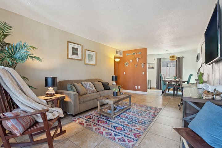 1/1 Bed/ Old Towne / Pool - Phoenix-Sky-Harbor Airport (PHX)