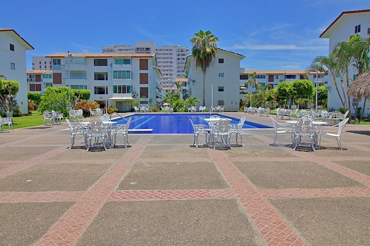 Departamento Con 2 Albercas 5 Minutos De La Playa - Puerto Vallarta