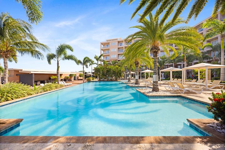 Poolside Eagle Beach Condo | Levent 107 By Bocobay - Aruba