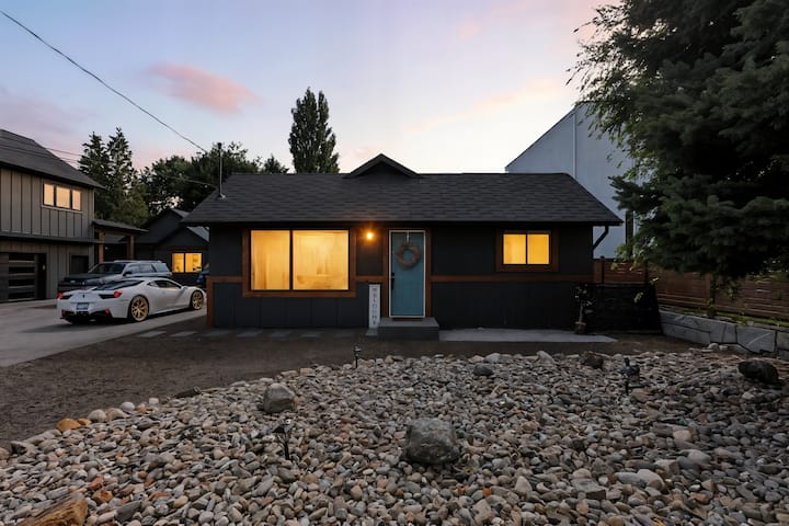 The Royal Retreat - 캠룹스