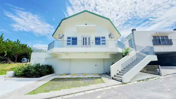 New Open!南国プライベートvilla|新築|最新設備と癒しの空間|広々お庭でbbq|最大8名 - Nago