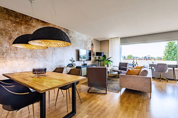 Modernes Apartment Mit Balkon & 2-parkplätzen - Burscheid