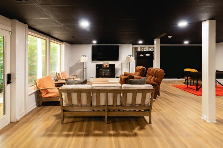 Death Valley Den - The Ultimate Game Day Getaway - Clemson, SC