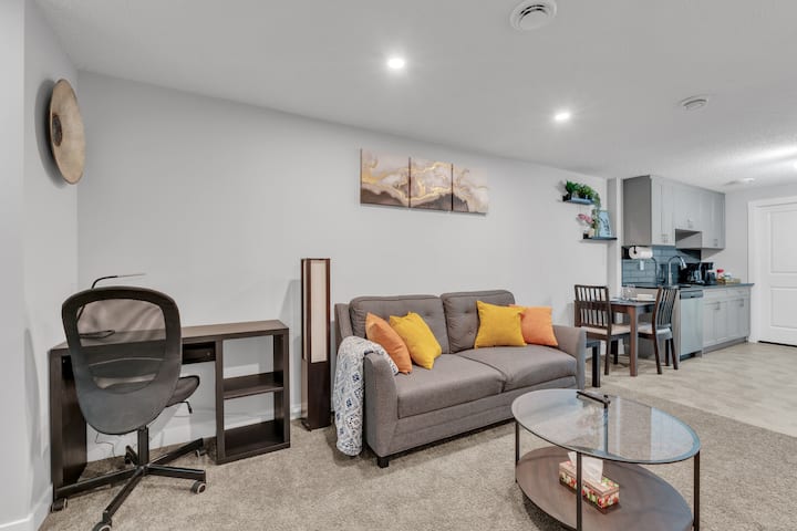 Brand New 1br Guest Suite In Calgary - Calgary