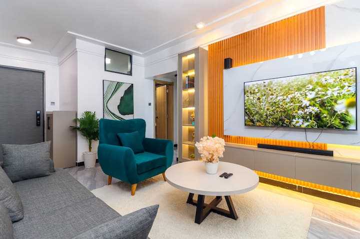 Luxe 1 Bed Near Mall, Central Location, Gym & Pool - Kenia