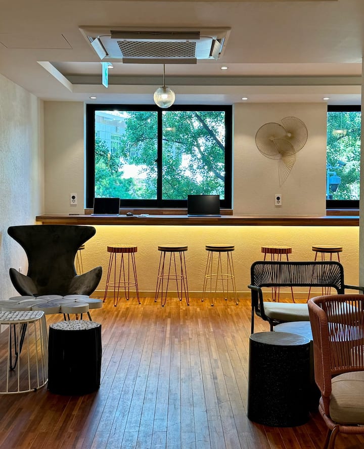 Mumune_stay In Myungdong Triple [Legal/registered] - Seoul