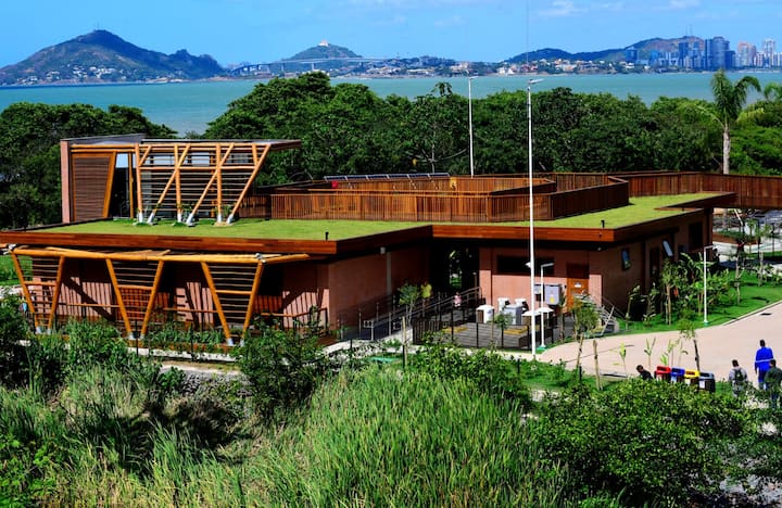 Loft "Todo Seu" 3 Min. Praia Camburi- Elevador - Vitoria