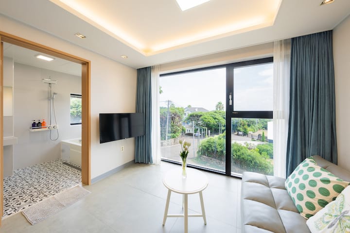 탐라카운티 솔하우스 바당스위트 :#오션뷰#수영장#넷플릭스Ott# 올레7코스 - Jeju-do