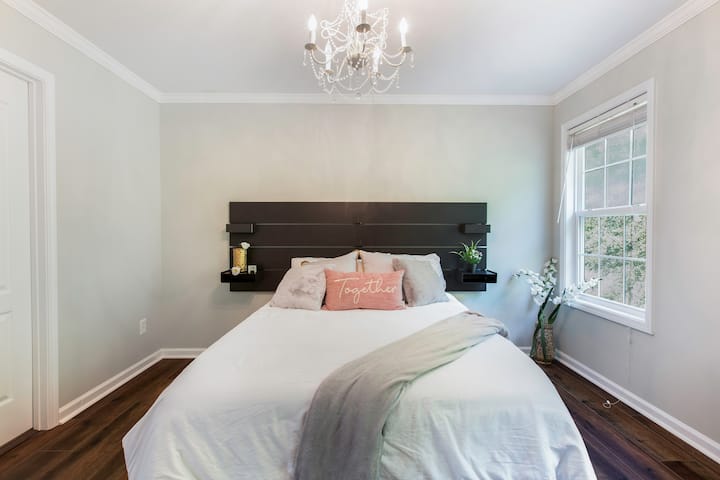 New! Cozy Bed, Private Bath, Large House, Atl Area - Atlanta