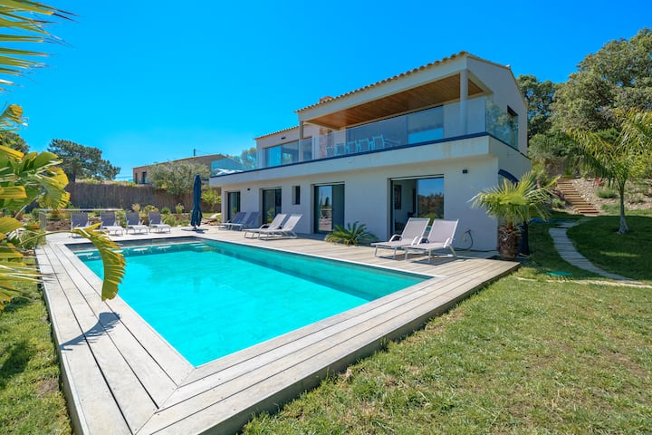 Villa Vue Mer Genêts• Plage 2min•&commerces à Pied - Hyères