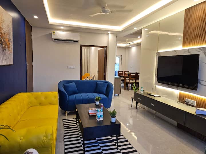 Stylish 2bhk On Golf Course Road - Gurugram