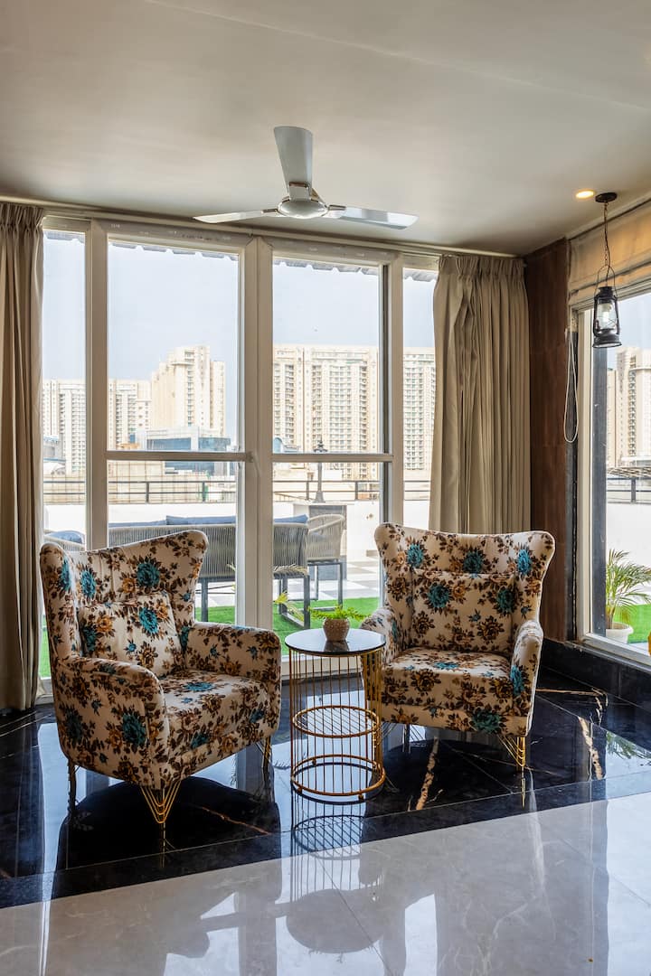 Luxurious 2bhk Terrace Penthouse & Outdoor Shower - グルガーオン