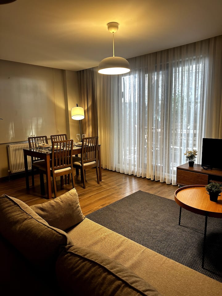 2-cozy 1br, 350m To Golden Horn - Esenler