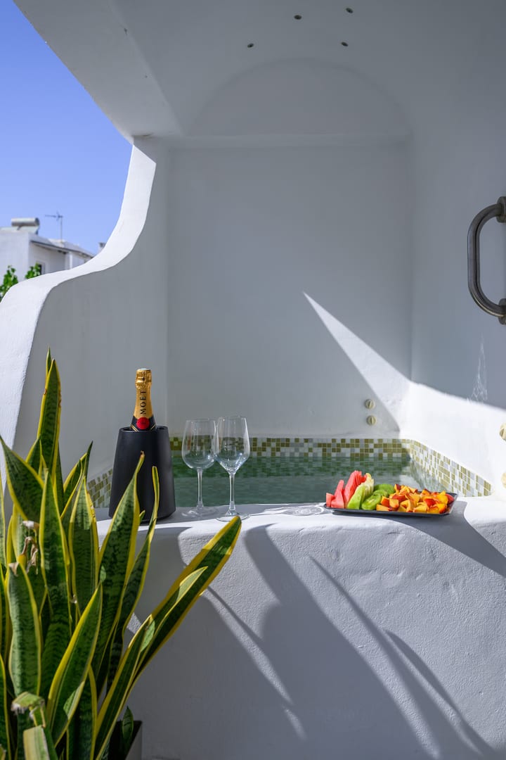 Premium Double With Outdoor Hot Tub, Naxos Island - ナクソス島