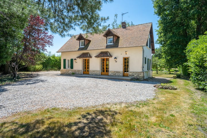 Gîte - Jardin De L'abbaye
Maison Meublée 6 Pers - Gournay-en-Bray
