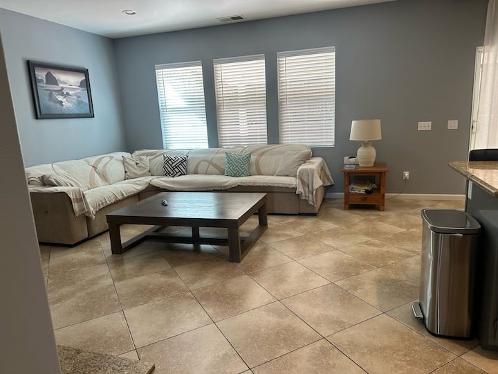 Spacious So-cal Retreat (3,000 Sqft) - Murrieta, CA