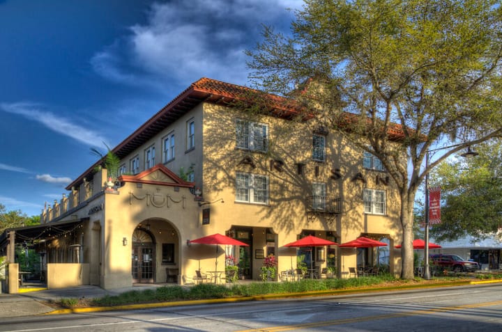 Artisan Executive Suite Plus - DeLand, FL