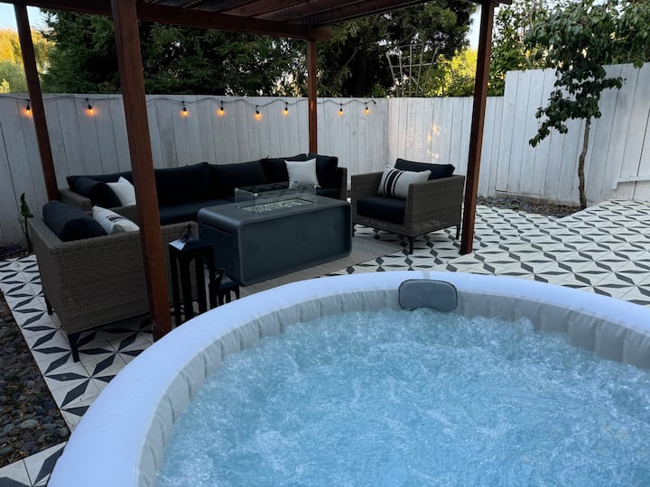 Castro/noe: 2br | Hot Tub | Views (30+ Days Only) - San Francisco, CA