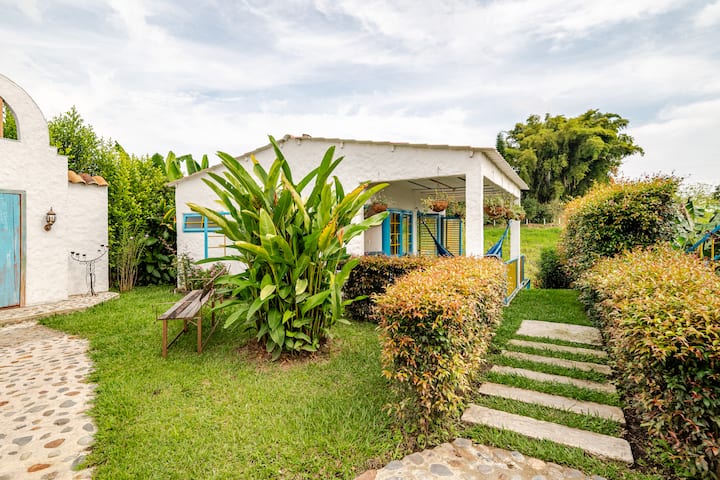 Stay In A Traditional Colombian Coffee House. - Pereira