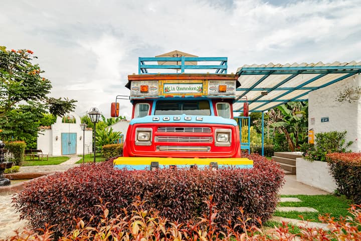 Coffee Region Adventure: Sleep In A Typical Chiva - Pereira