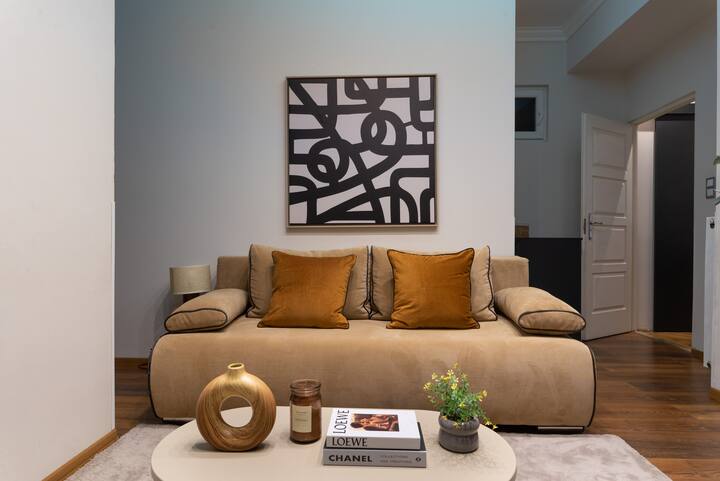 Central 3br Oasis W/balcony, Steps To Newyork Cafe - Budapest