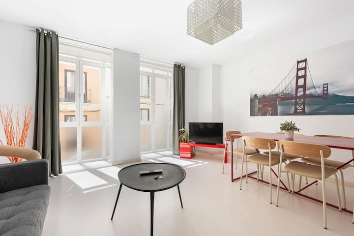 Patio | Ac | 2 Bedrooms | Full Kitchen - Malaga