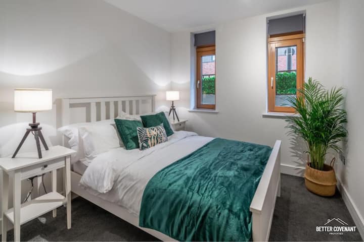 City Centre For Long Stays | 2 Bed Apartment - Birmingham