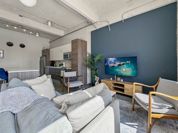 Luxury 1bd | Dt Dallas | Sleeps 12 | Free Parking - Deep Ellum - Dallas