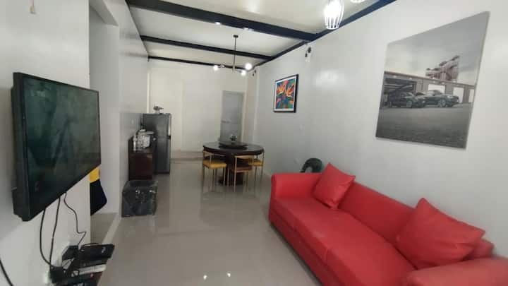 Ground-floor Home Near Sm Seaside | Wifi W/ Backup - Cebu City