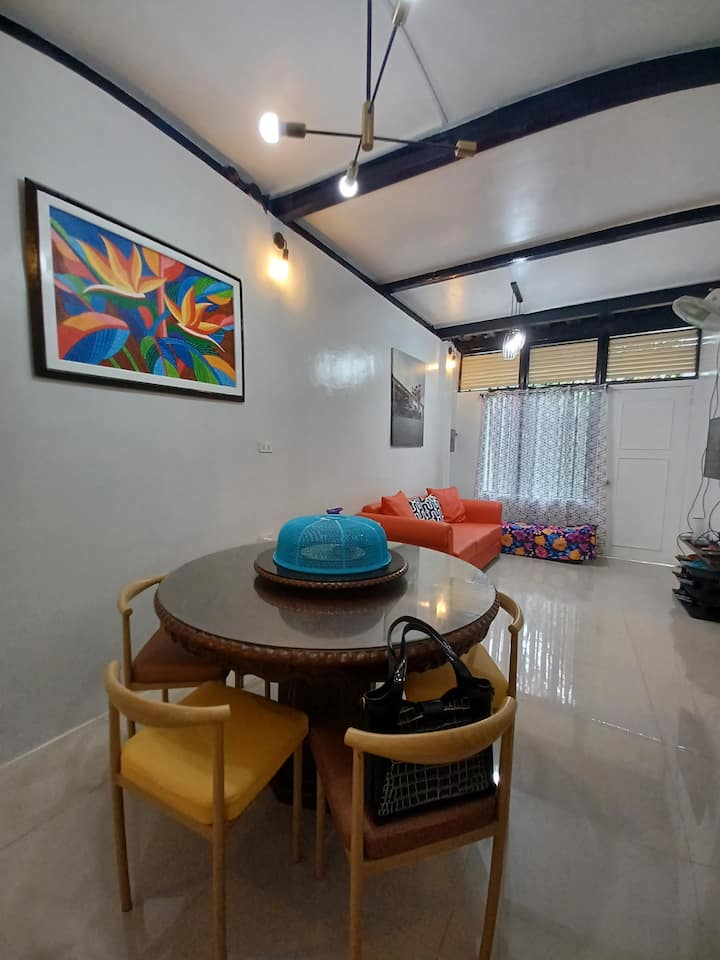 Ground-floor Home Near Sm Seaside | Wifi W/ Backup - Talisay